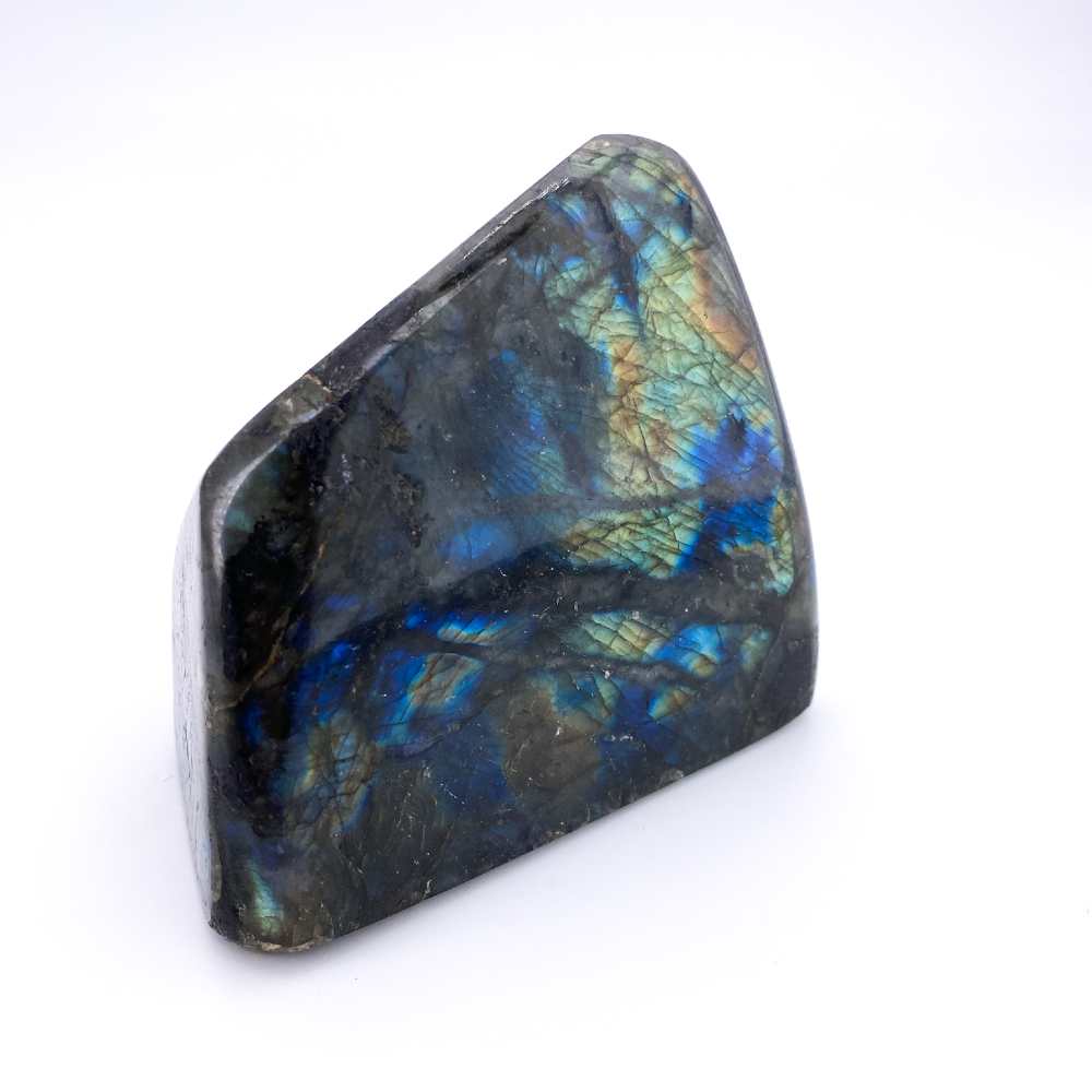 Labradorite — Vertus, Propriétés et Bienfaits de la Pierre